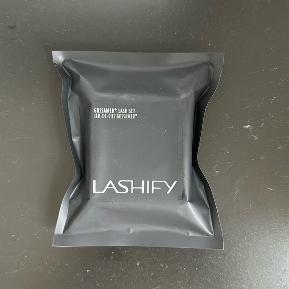 LASHIFY | Makeup | Lashify Gossamer Lash Set In B | Poshmark